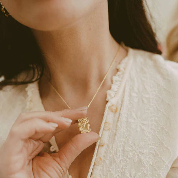 The Secret Garden Locket – The Tin Box